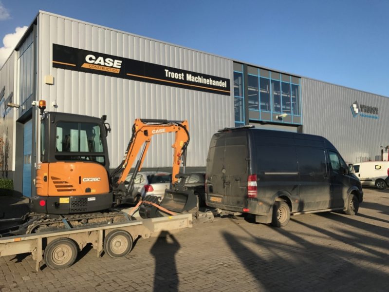 Nieuwe Case CX26C voor Schelling – Troost Machinehandel & Techniek