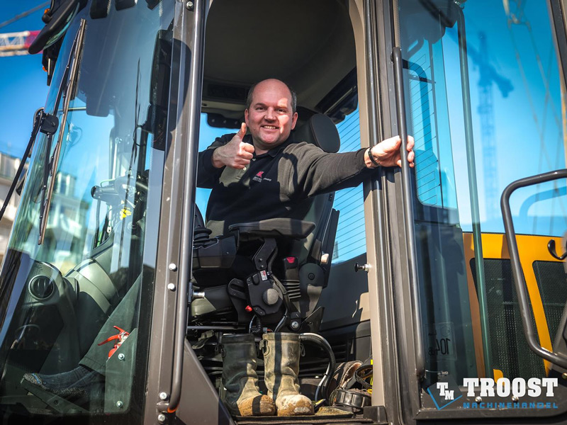 Nieuwe CASE 621G Voor Jeroen Kroon Loon En Grondverzet Bedrijf Nieuwe CASE 621G Voor Jeroen Kroon Loon En Grondverzet Bedrijf